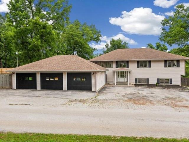 103 W Secluded Ln, Nixa, MO 65714
