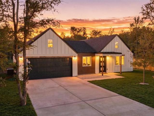 103 Waikakaaua Dr, Bastrop, TX 78602
