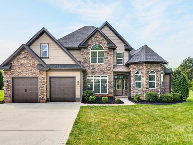 103 Webbed Foot Road