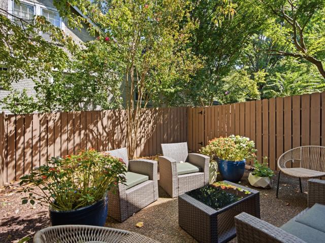 103 Westwood Trce
