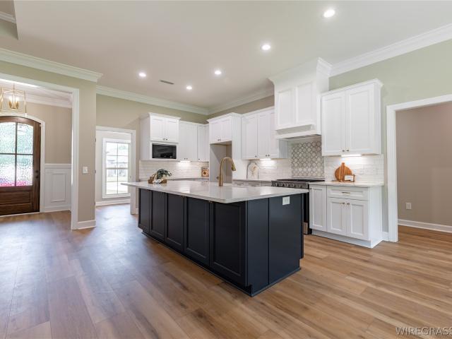 103 White Oak Drive