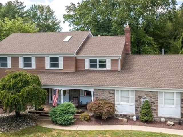 103 Tanglebrook Dr, Southampton, PA 18966