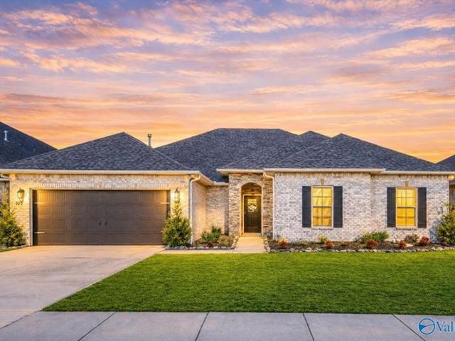 103 Tanner Drake Ct, New Market, AL 35761