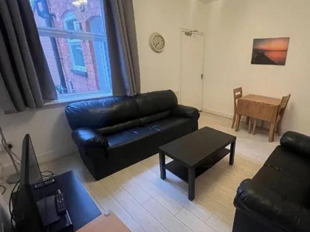 103 Teignmouth Road, Stirchley, B29 7AX, United Kingdom | Room for rent #137556282 | Rentberry