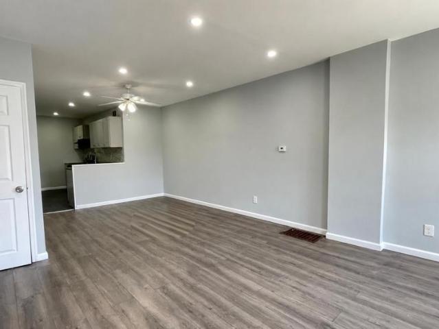 103 Thurlow Street # 306