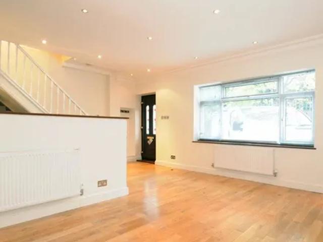 103 The Avenue, London, N10 2QG, United Kingdom | 2 bed house for rent #168119810 | Rentberry