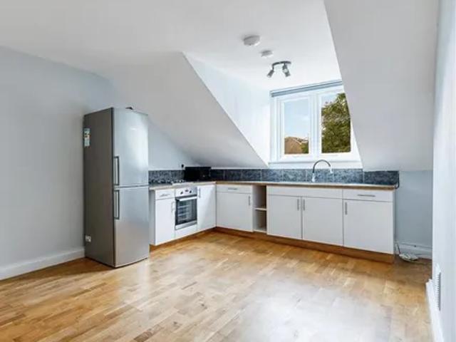 103 The Grove, London, W5 3SL, United Kingdom | 2 bed apartment for rent #139402693 | Rentberry