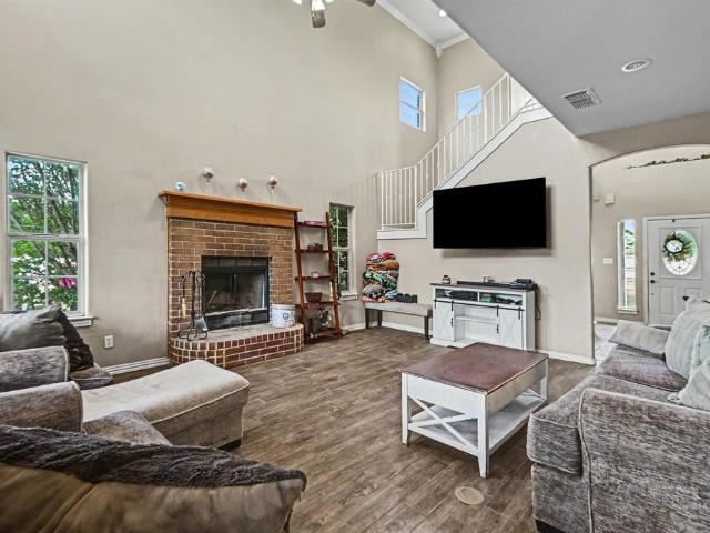 103 Tusk Ct, Weatherford, TX 76085 | MLS #21290