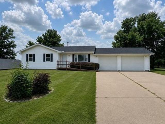 103 Valley West Dr, Mount Ayr, IA 50854