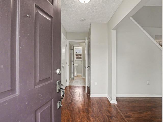 103 Village Ct