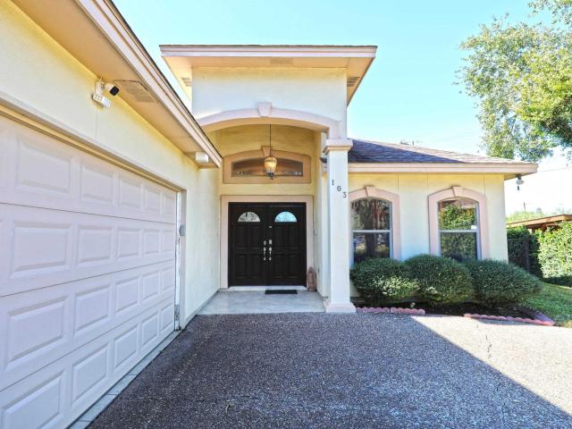 103 Yellowstone Lake Dr, Laredo, US, TX