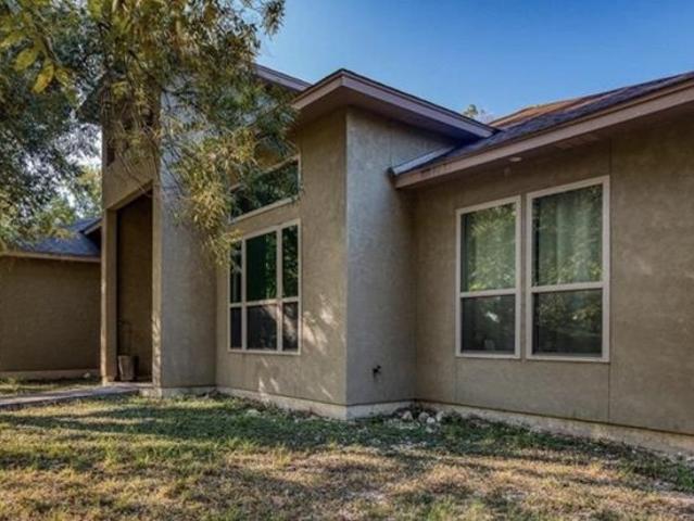 103B Summit Ave, Del Rio, TX 78840