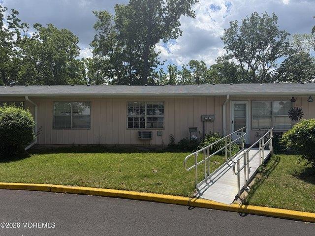103C Edinburgh Ln, Lakewood, NJ 08701