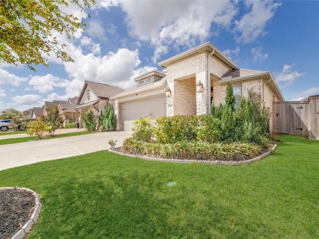 10443 Cecilia Star Lane