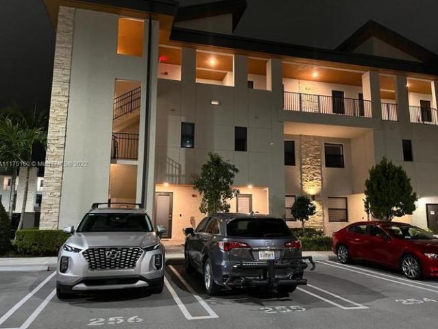 10443 NW 82nd St #1 Doral, FL 33178
