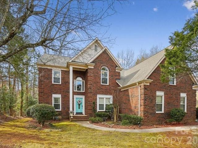 10442 Breamore Dr, Charlotte, NC 28270