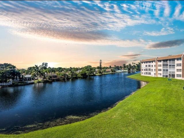 10442 Sunrise Lakes Blvd, Unit 312, Sunrise, FL 33322 | MLS #F10545 | Compass