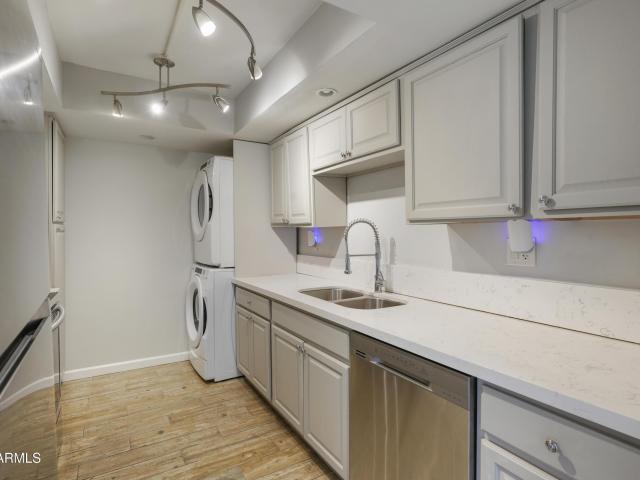 10444 N 69th Street # Apt 127