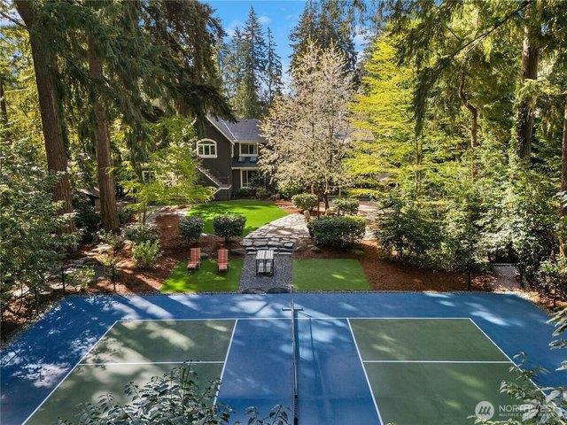 10444 SE 22nd St, Bellevue, WA 98004