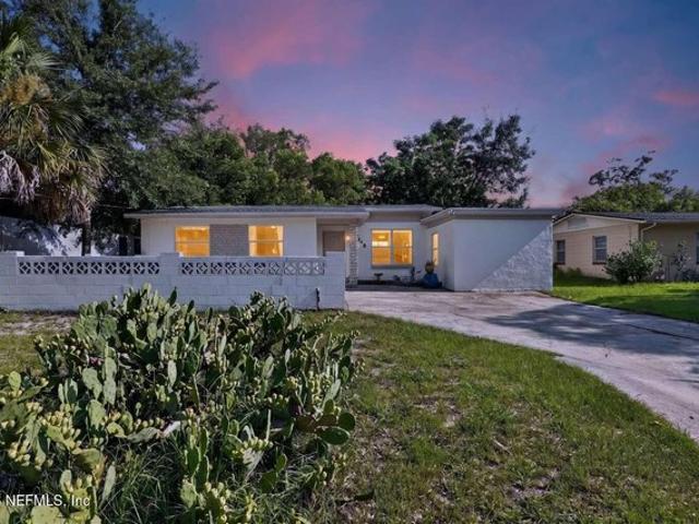 10444 Skycrest Dr N, Jacksonville, FL 32246