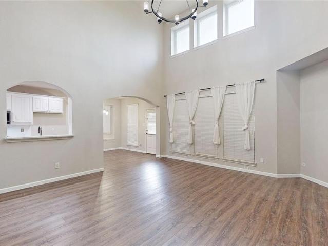 10444 Stoneside Trail