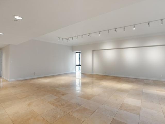 10445 Wilshire Blvd Apt 305, Los Angeles, CA 90024