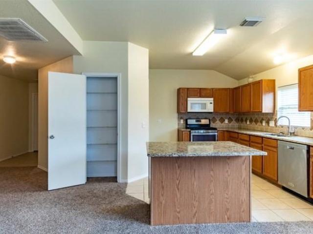 10446 Caribou Cove