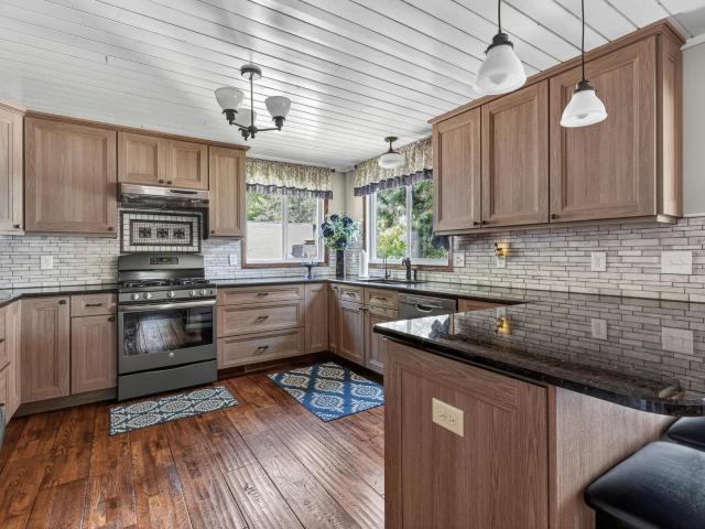 10446 Shady Lane