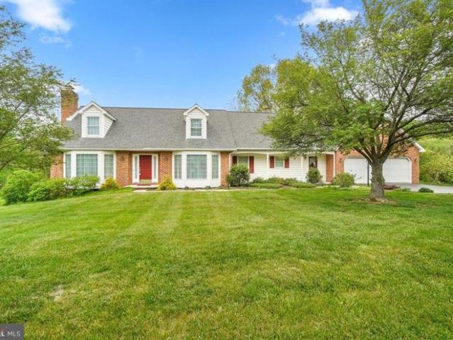 10448 Bailey Rd, Hagerstown, MD 21742