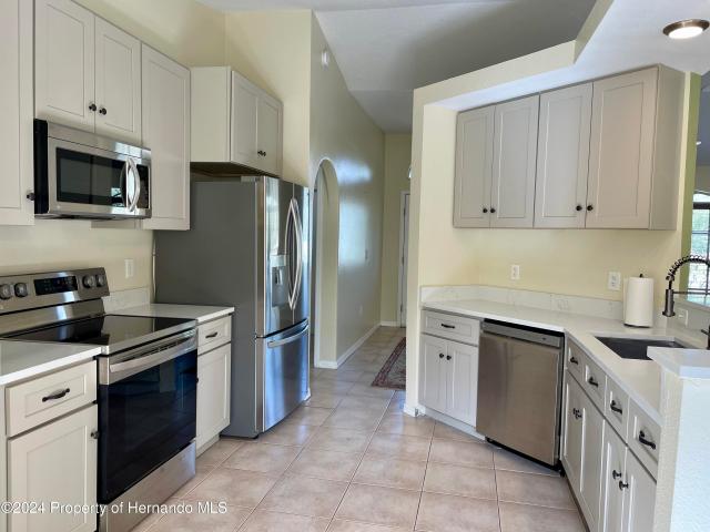 10448 Canary Ave, Weeki Wachee, FL 34613 | MLS #HC2250