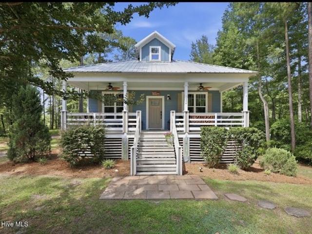 1044 Mill Creek Dr, Minnesott Beach, NC 28510