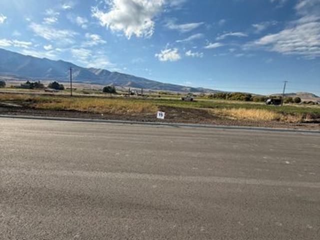 1044 N 75 W Unit 15, Mendon, UT 84325