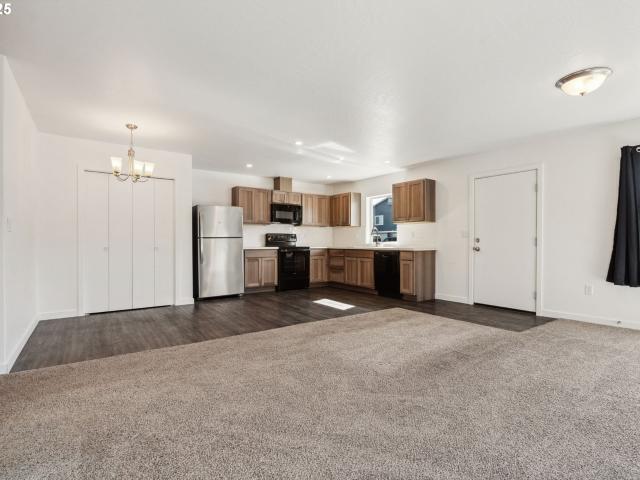 1044 ne emerald dr