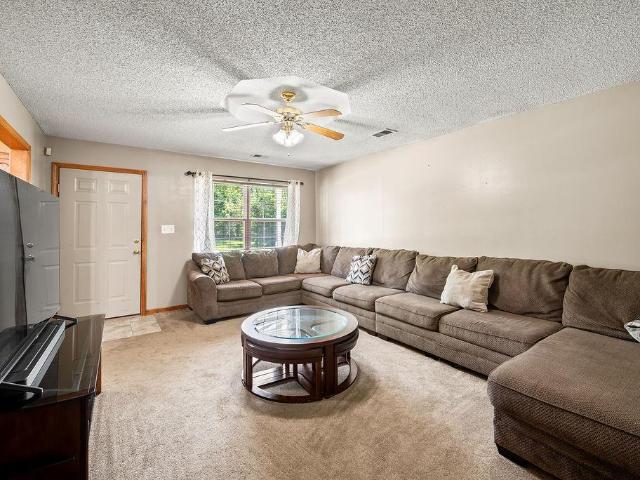 1044 Arrowhead Ridge