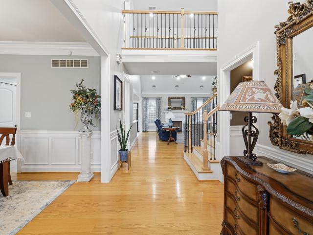 1044 Bay Colony Drive