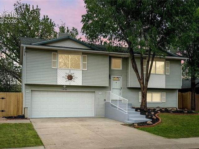 1044 Bromefield Dr, Fountain, CO 80817