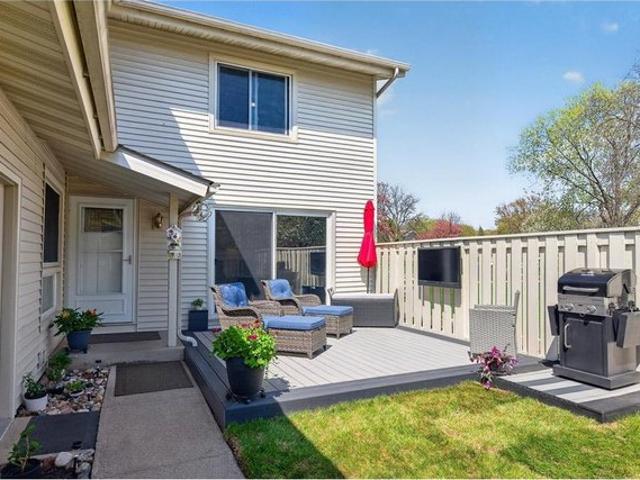 1044 Carmel Ct, Shoreview, MN 55126