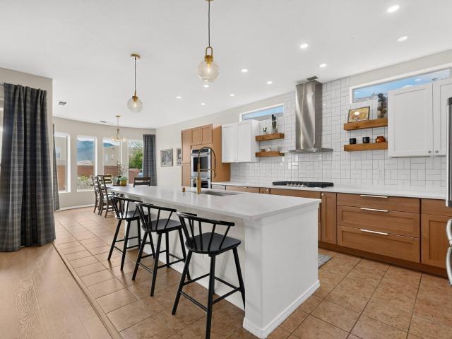 1044 Cristanos Drive