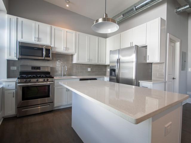 1044 W 18th St, Unit 3F, Chicago, IL 60608 | MLS #12612 | Compass