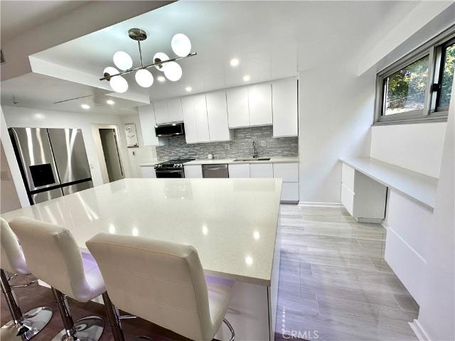 10450 Wilshire Blvd, Unit 2A, Los Angeles, CA 90024 | MLS #SR26091