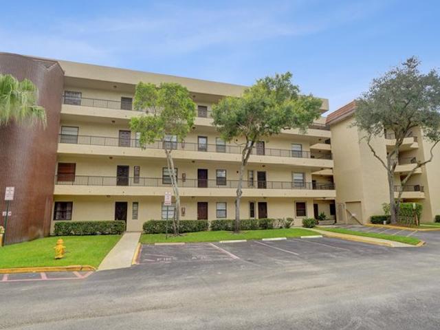 10451 W Broward Blvd Apt 205, Plantation, FL 33324