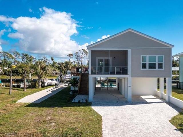 10451 Sherman St, Englewood, FL 34224