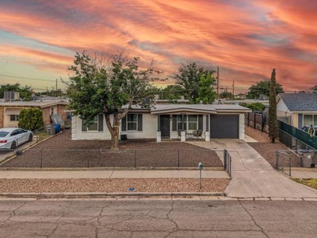 10454 Triumph Dr, El Paso, TX 79924