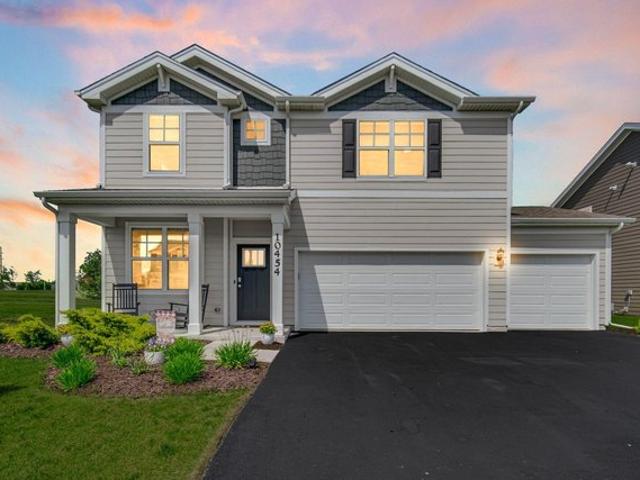 10454 Privet Dr, Crown Point, IN 46307
