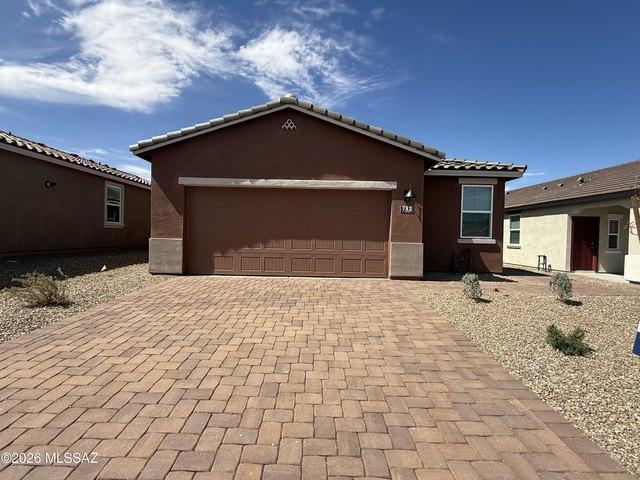 10455 W Guildford Ln, Marana, AZ 85653