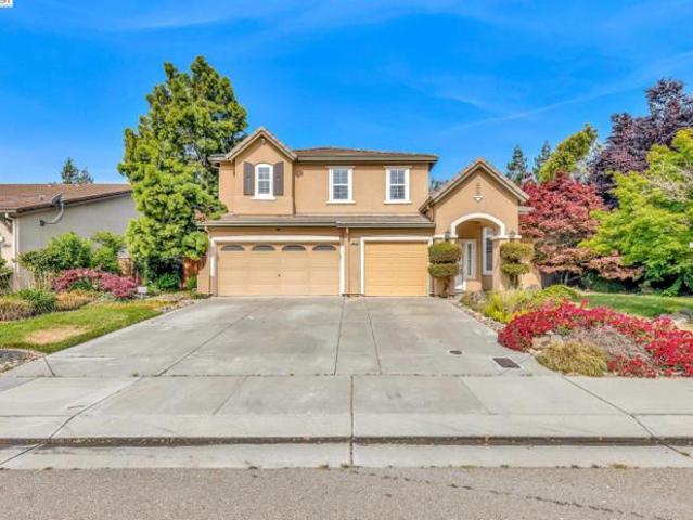 10455 Henshaw Dr, Stockton, CA 95219