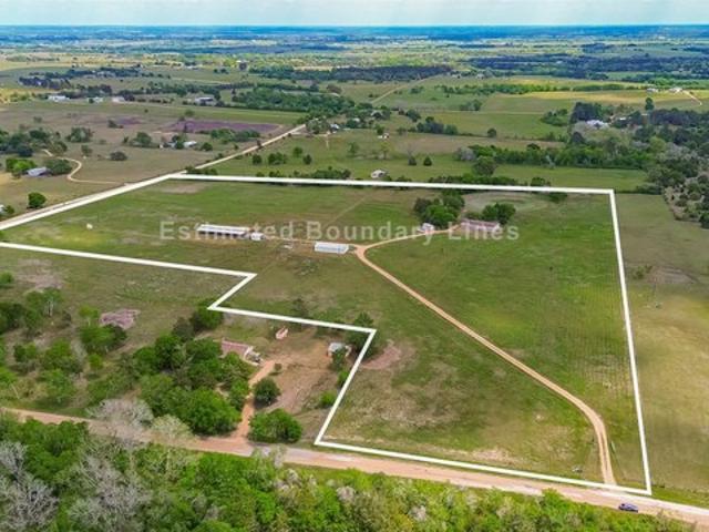 1045 McElroy Ln, New Ulm, TX 78950