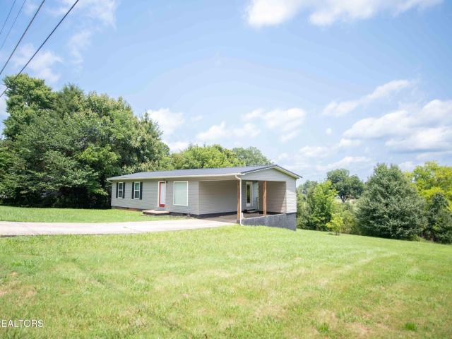1045 Monroe Circle