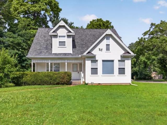 1045 N Colorado St, Nevada, MO 64772