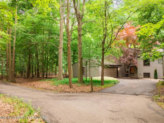 1045 N Eifert Road